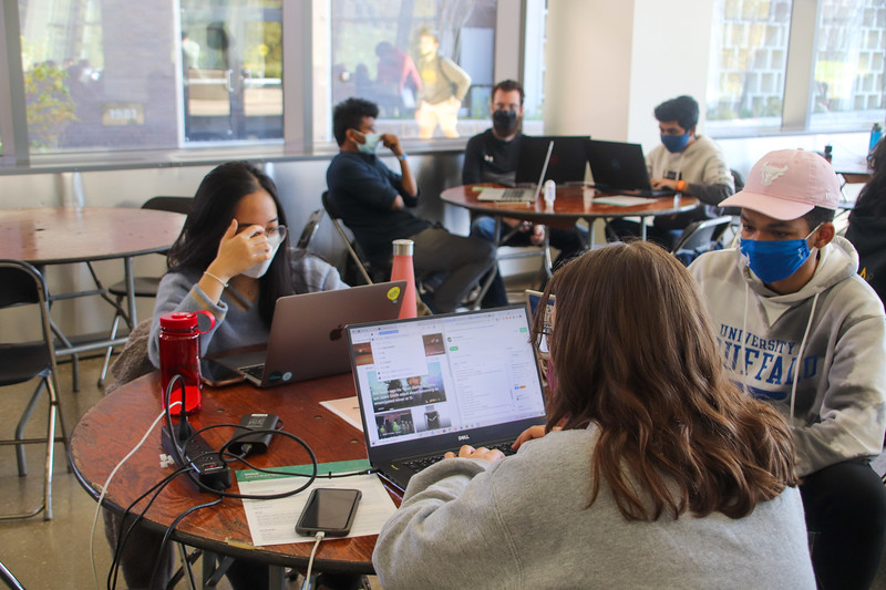 UB Hacking returns to Davis Hall - Institute for Artificial Intelligence and Data Science ...